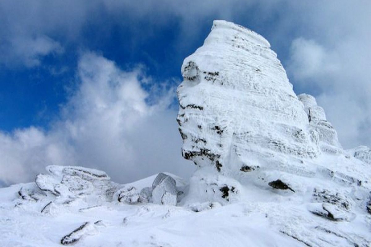 Sfinxul din Bucegi – Casa Freya Busteni